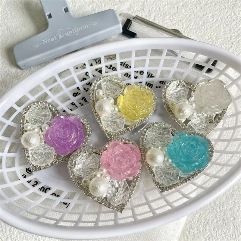 Crystaria – Peeperly