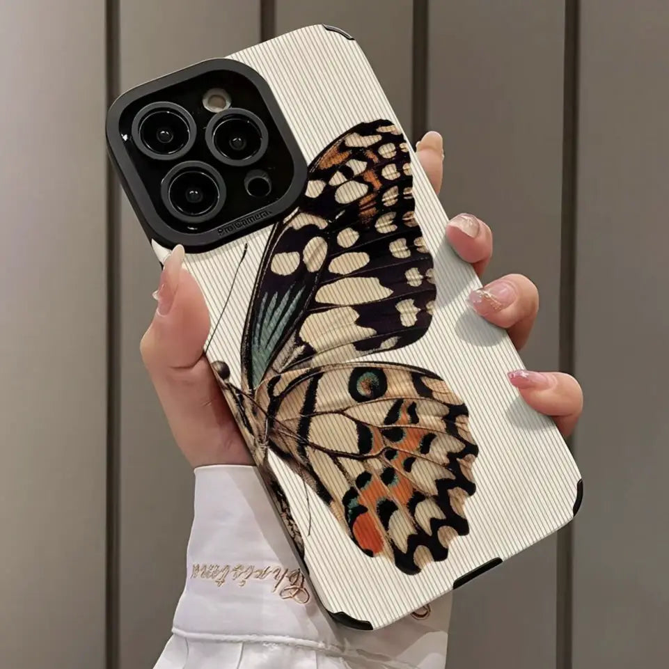 Silk Wings – Peeperly